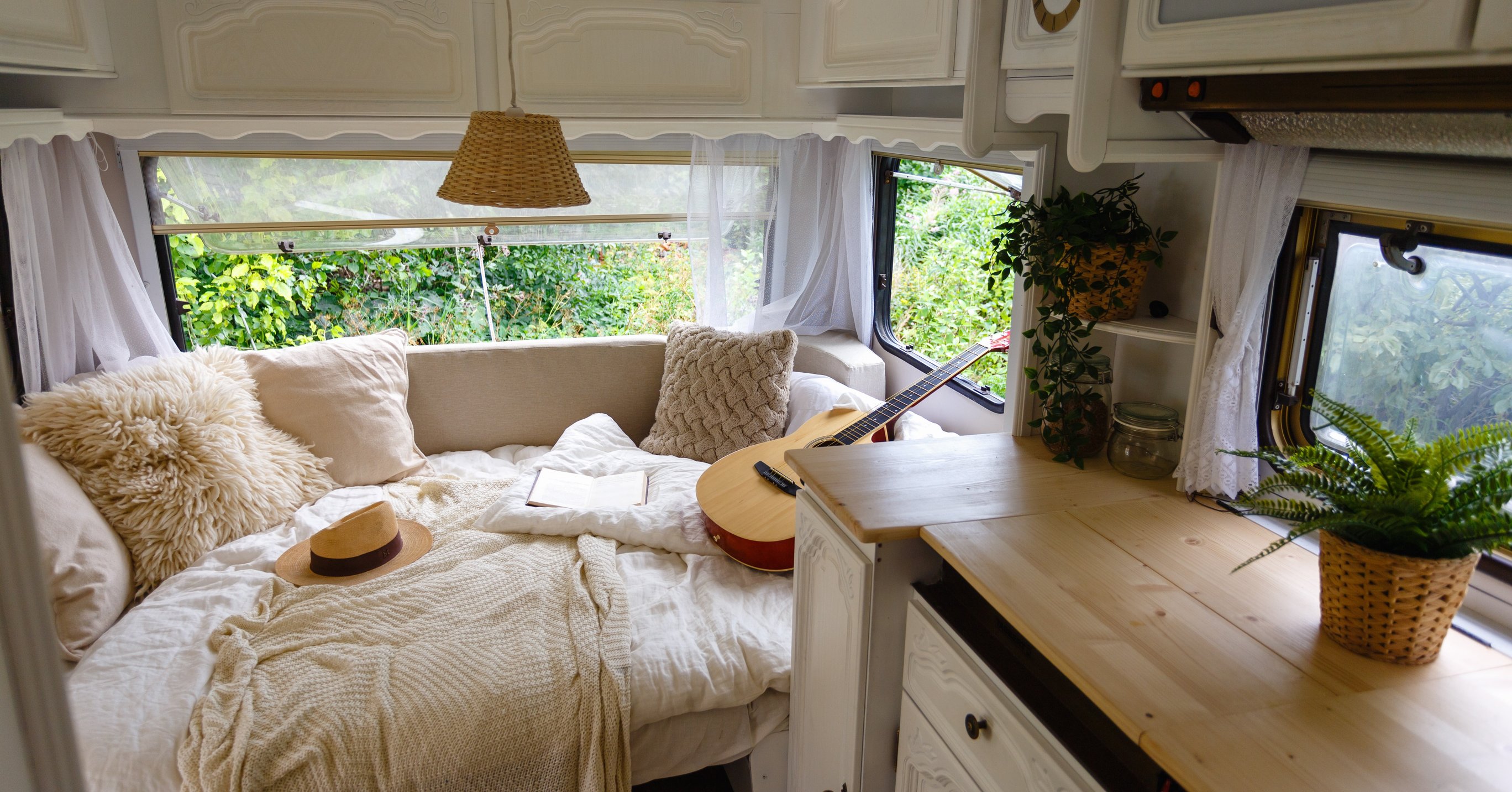 How to Choose Plywood for Fitting Out a Caravan